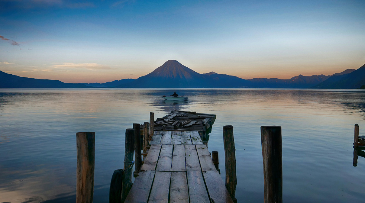 Lago de Atitlán , el lago más bello del mundo